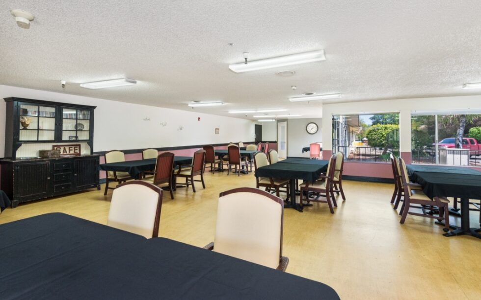 Jefferson Lodge: Memory Care & Senior Living in Dallas, OR